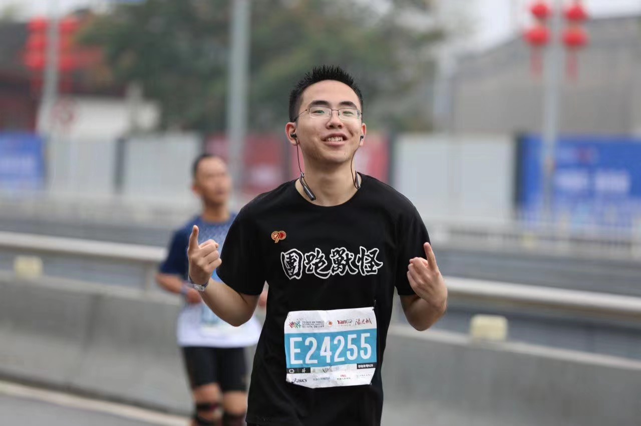 Ruixing Zhang(张瑞星)